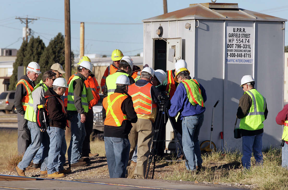 Settlement reached in lawsuit following fatal parade float crash