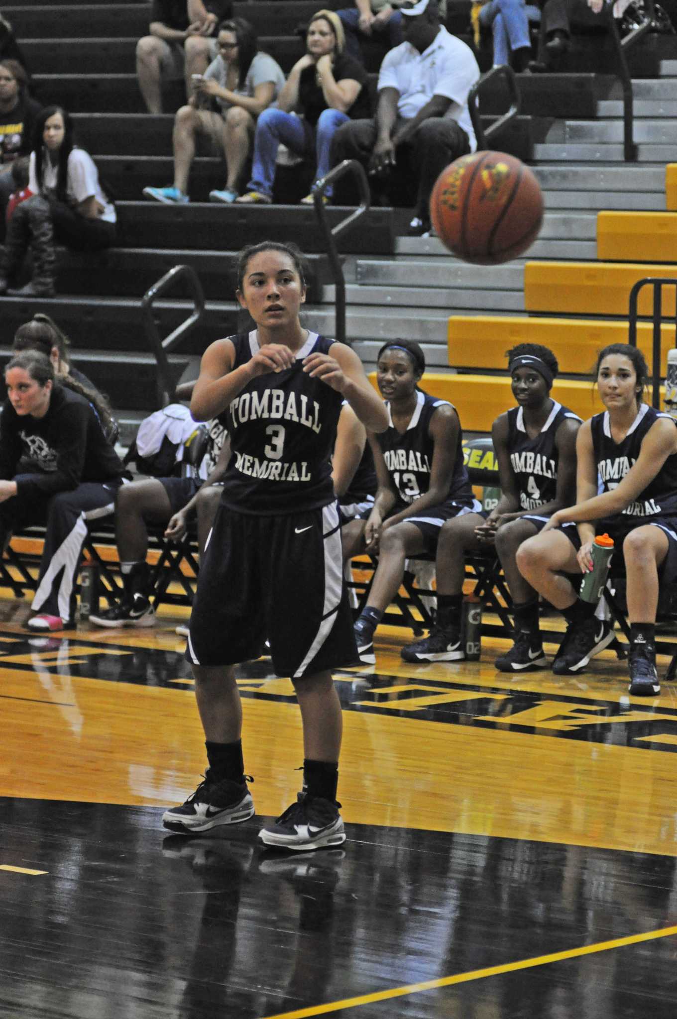 Basketball: Tomball Memorial focused on goal