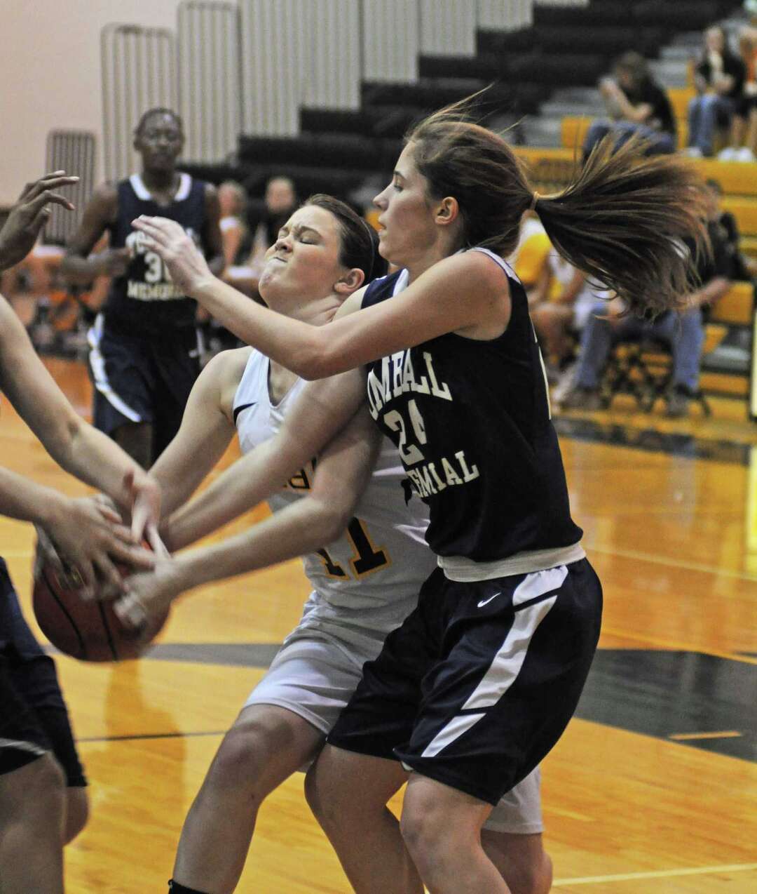 Basketball: Tomball Memorial focused on goal