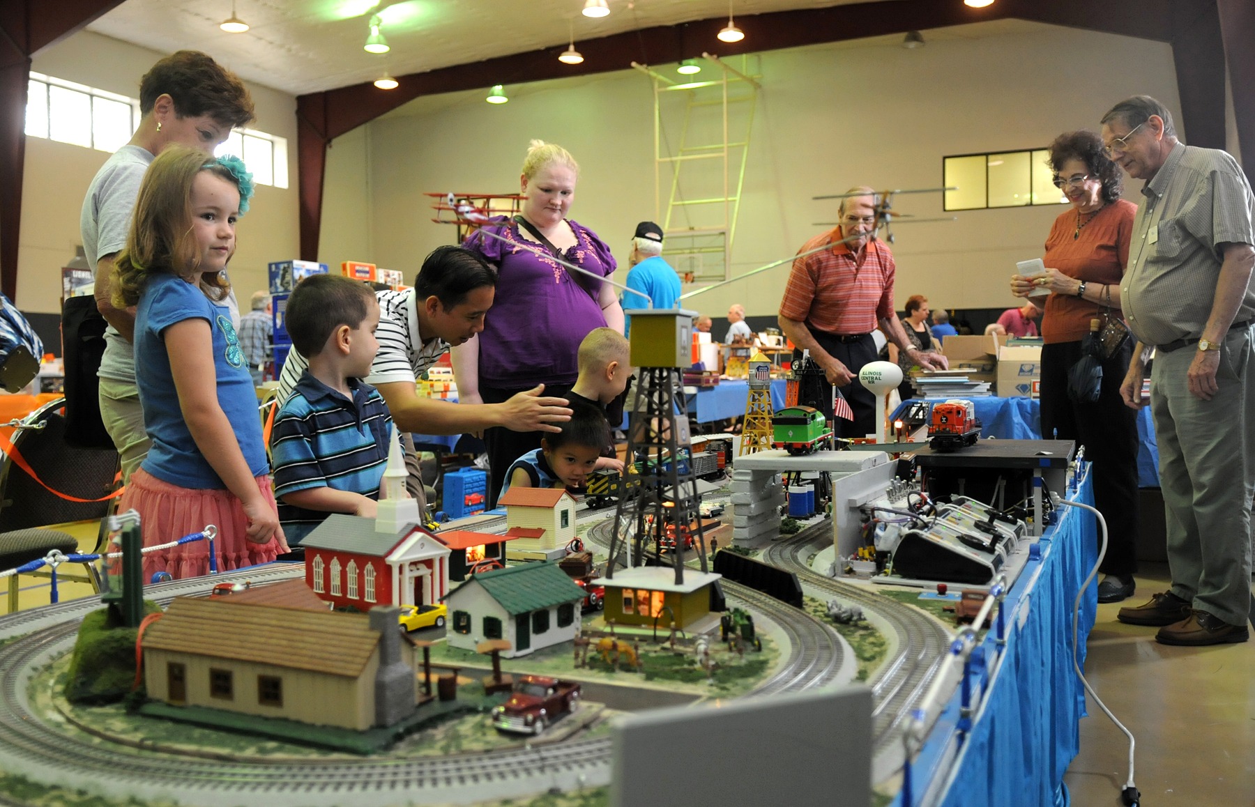 Area train fans share their joy