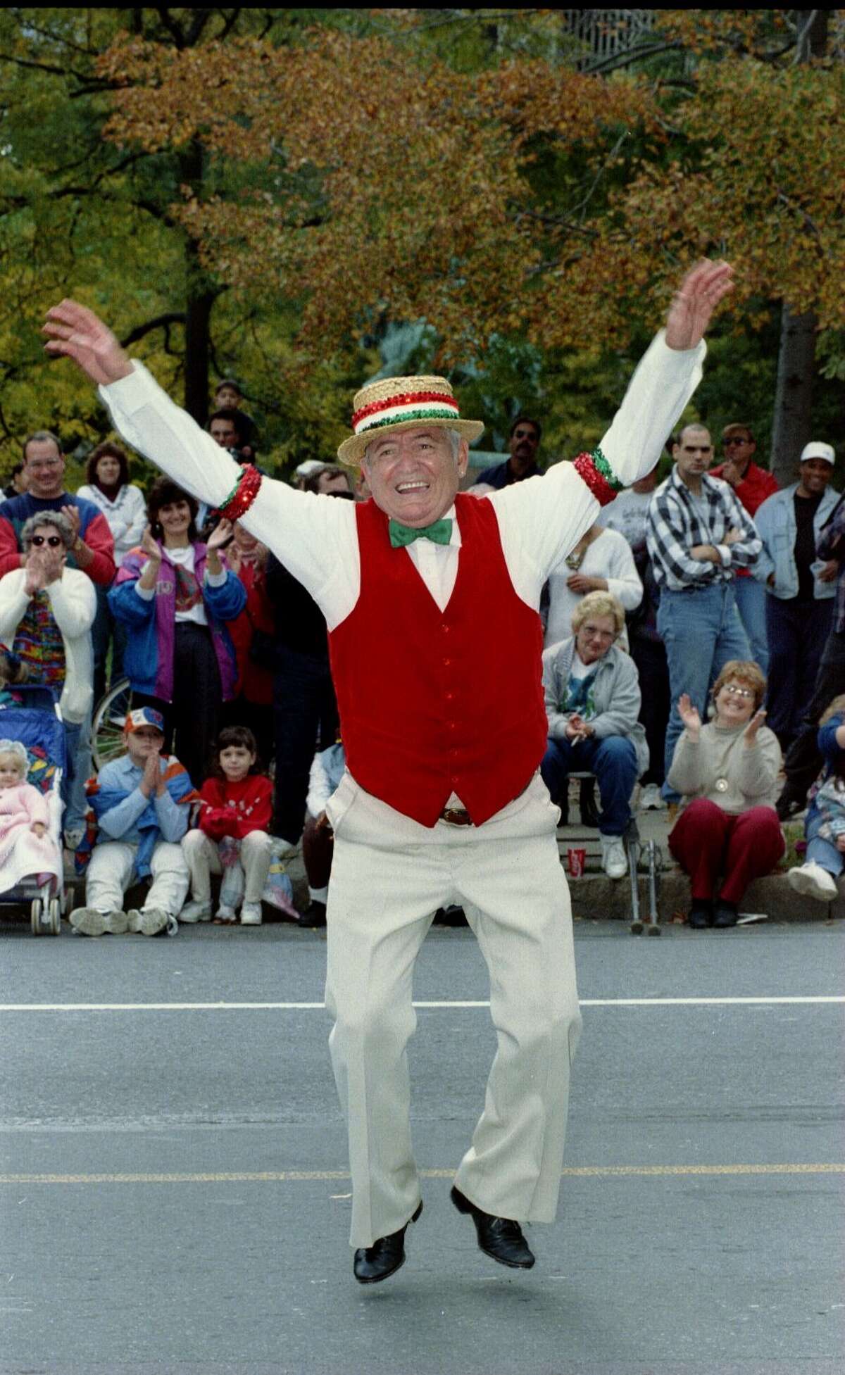 Dancer Charley 'Taps' DiMura dies, 87