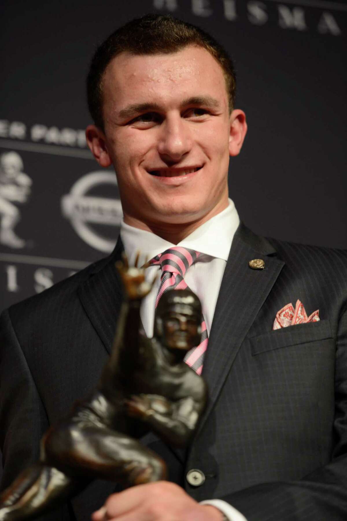 A&M's Manziel takes home another honor with Manning Award