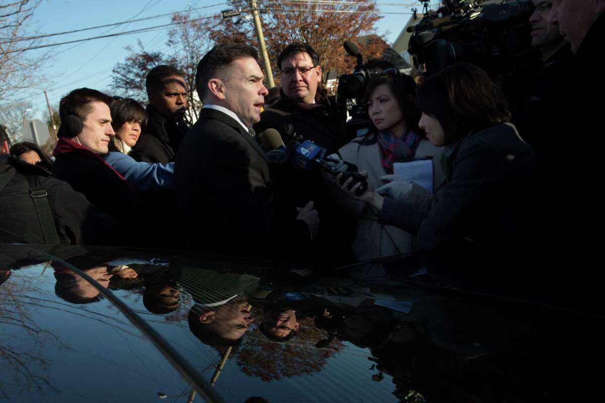 'Sound of Silence' lays hero teacher to rest