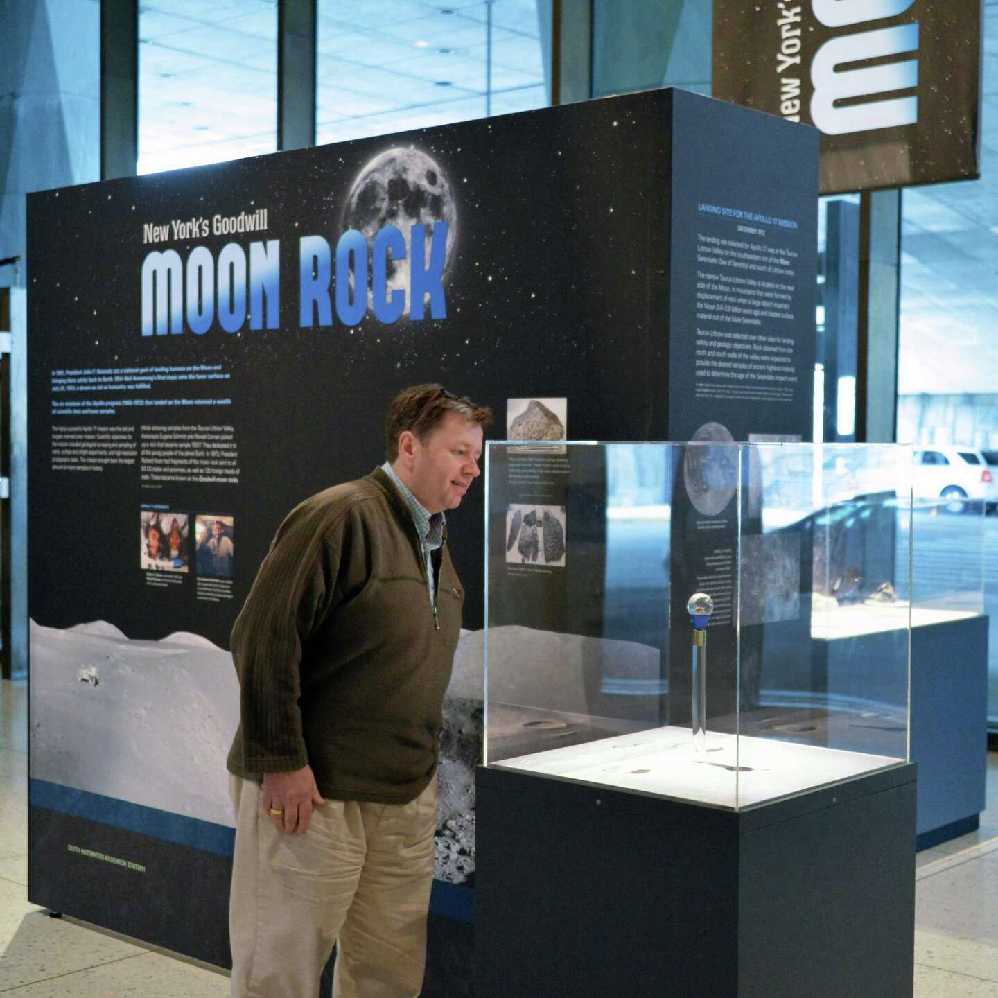 Lunar mission: Find missing moon rock