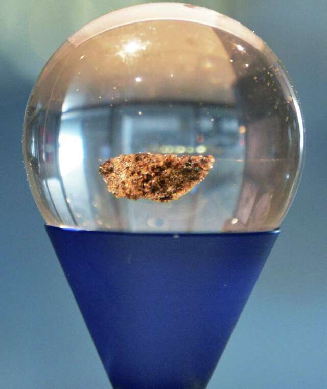 Lunar mission: Find missing moon rock