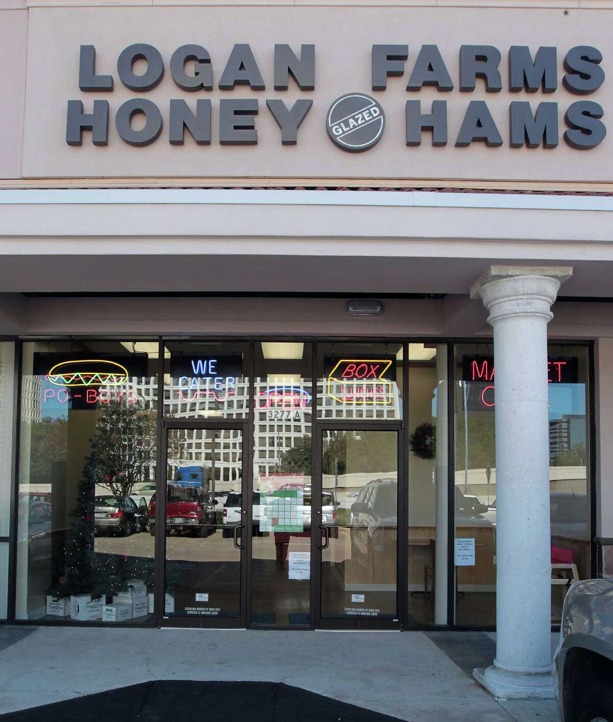 Christmas means big business for Houston's Logan Farms