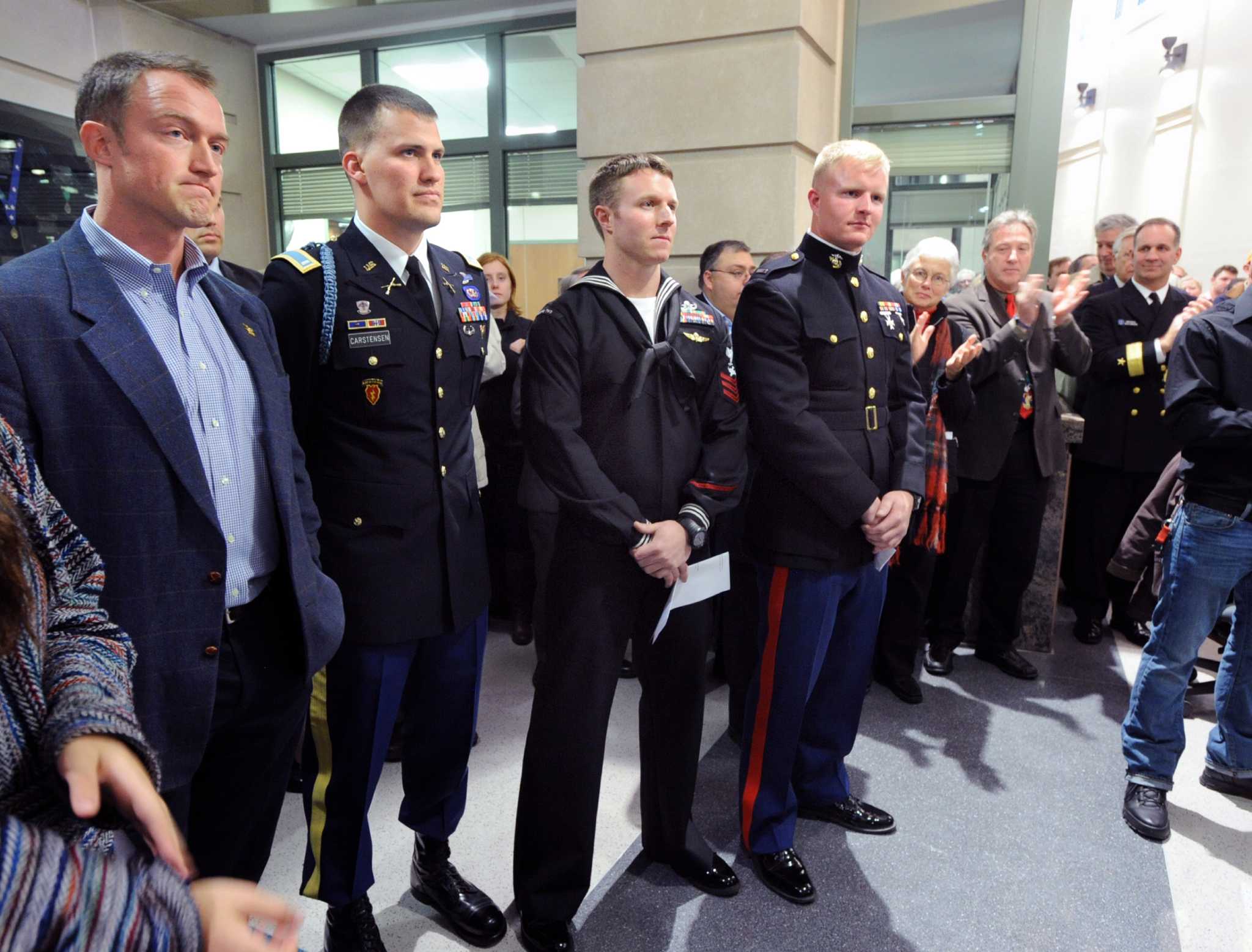 Ceremony honors returning servicemen