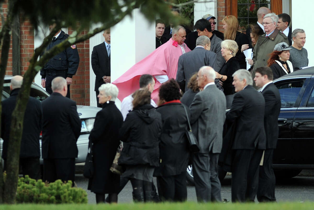 Service for Sandy Hook child reflects love of beach