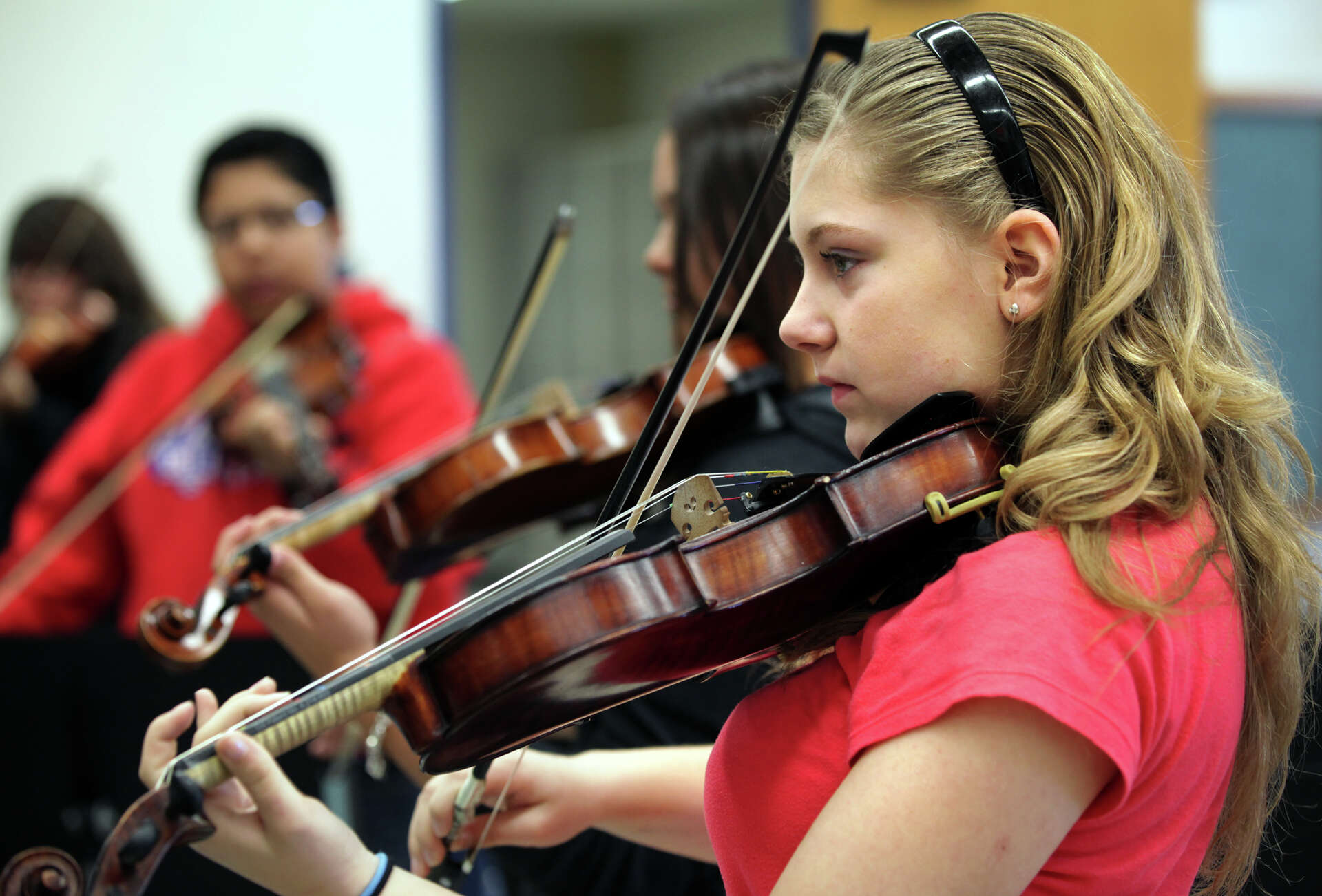 Mariachi music blossoms in schools