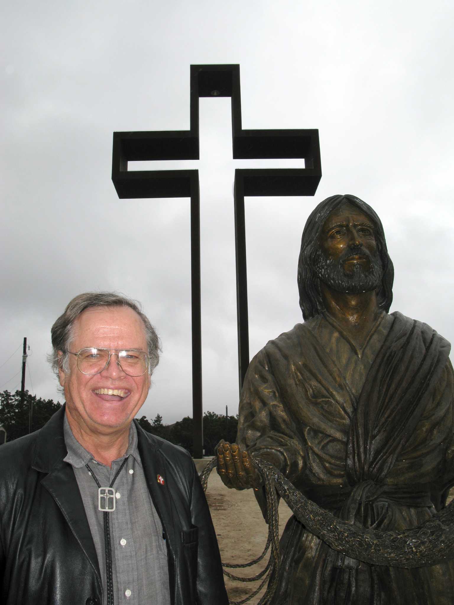 Religious sculpture in Kerrville drawing faithful