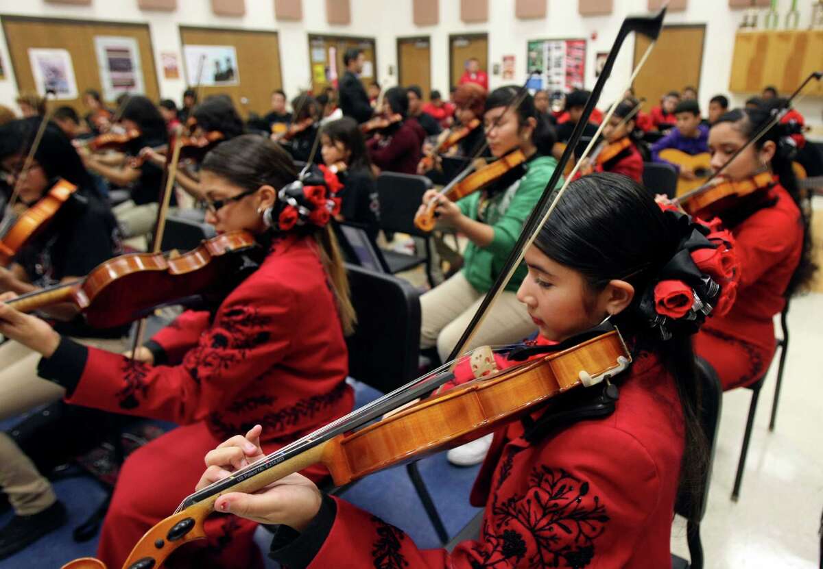 Mariachi music blossoms in schools