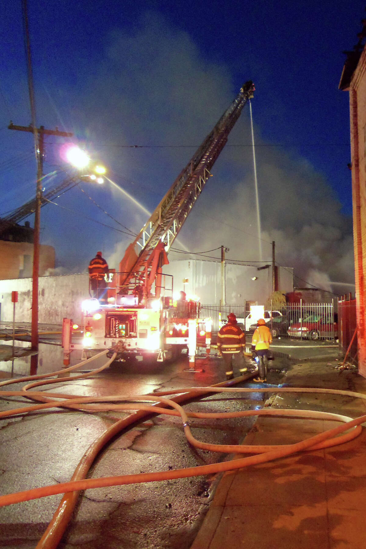 Bridgeport authorities continue search for arsonist in deadly fires Bridgeport authorities continue search for arsonist in deadly fires