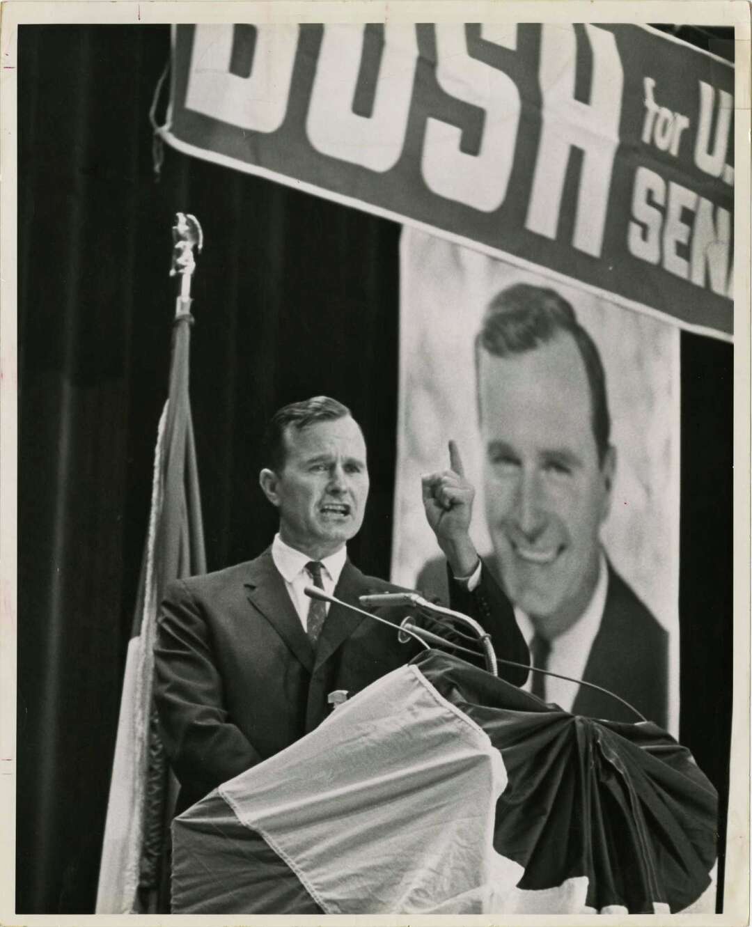 George H.W. Bush praised in wake of his death from leaders around the world