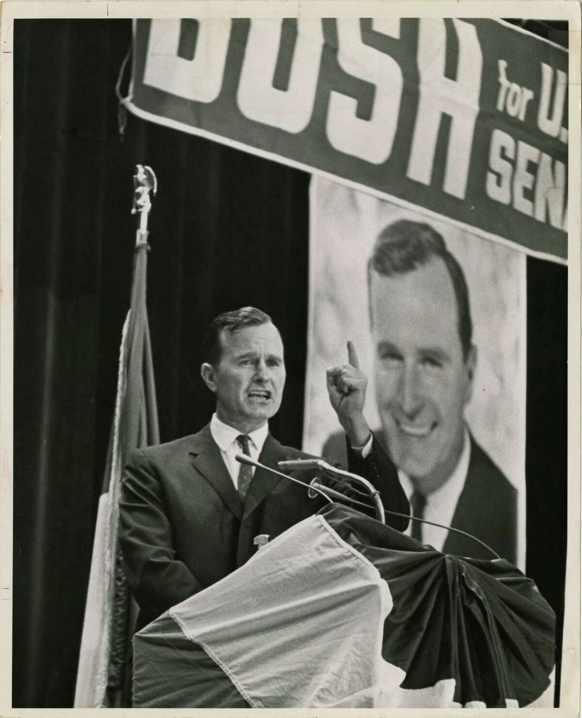 George H.W. Bush praised in wake of his death from leaders around the world