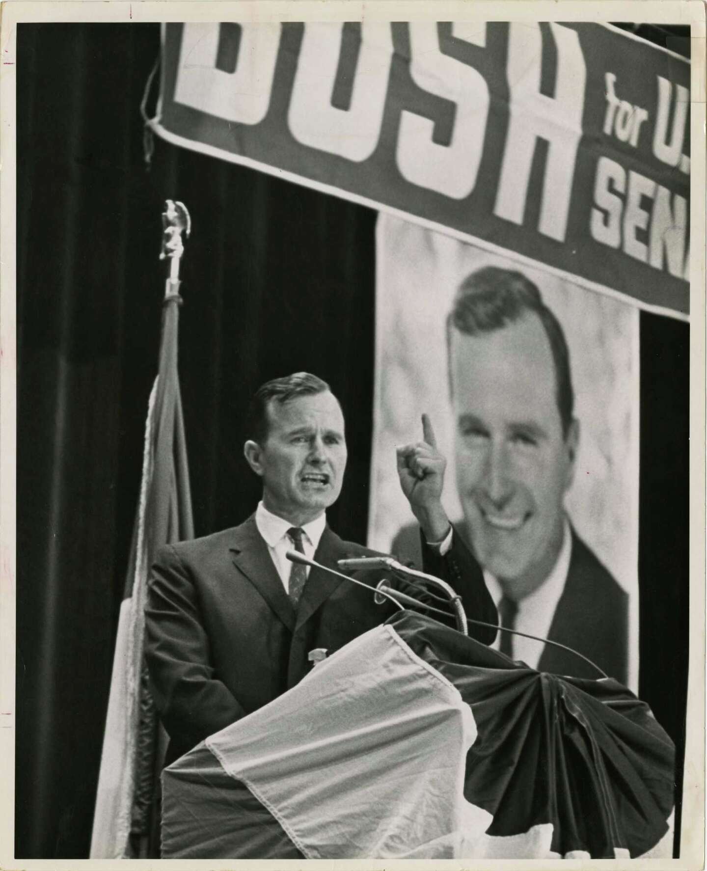 George H.W. Bush praised in wake of his death from leaders around the world