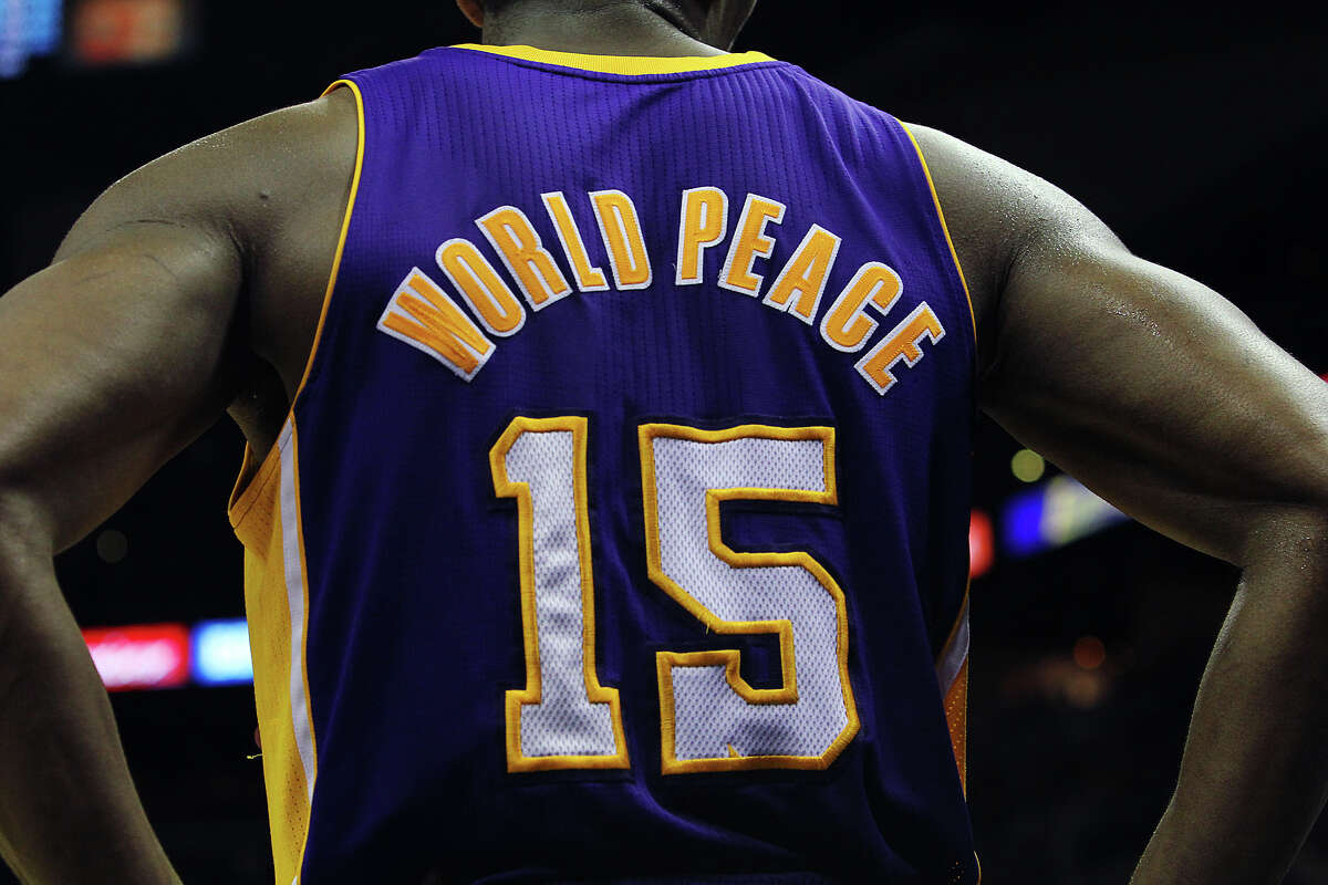 Kin Man Hui: Dive of beauty