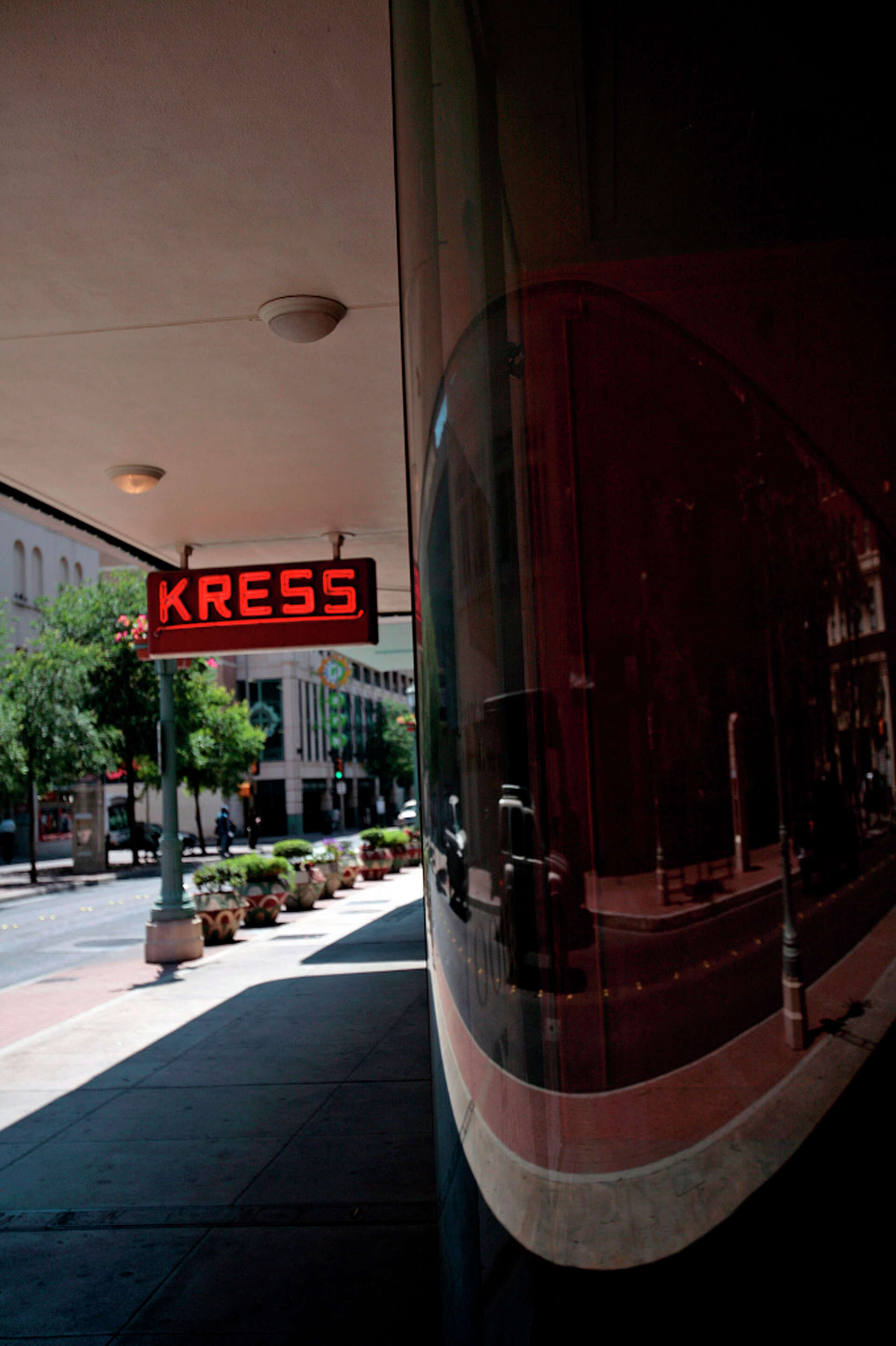 Cityscape: The Kress Building on Houston Street