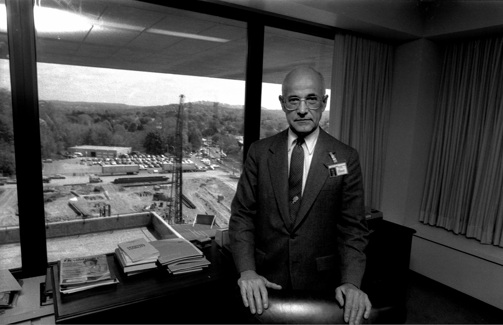 John Creasy, Danbury Hospital leader, dies