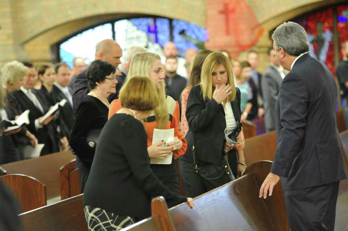 Hundreds attend Beaumont service for Bill Leger