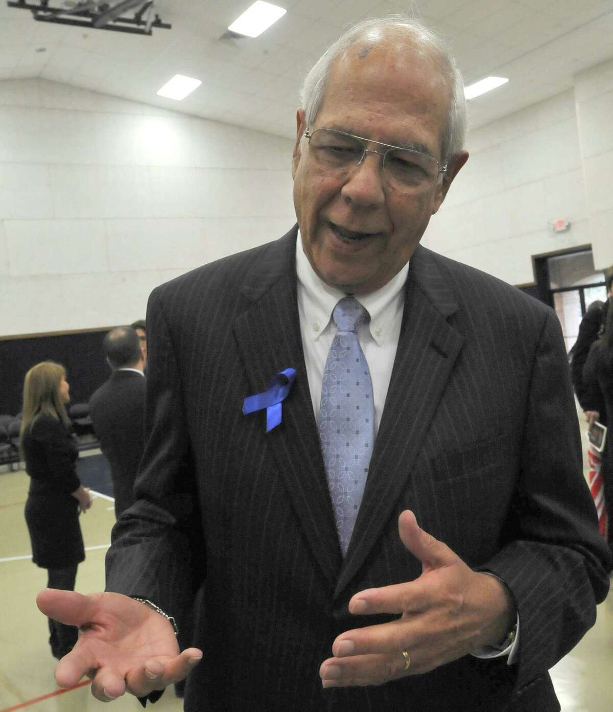 Hundreds attend Beaumont service for Bill Leger