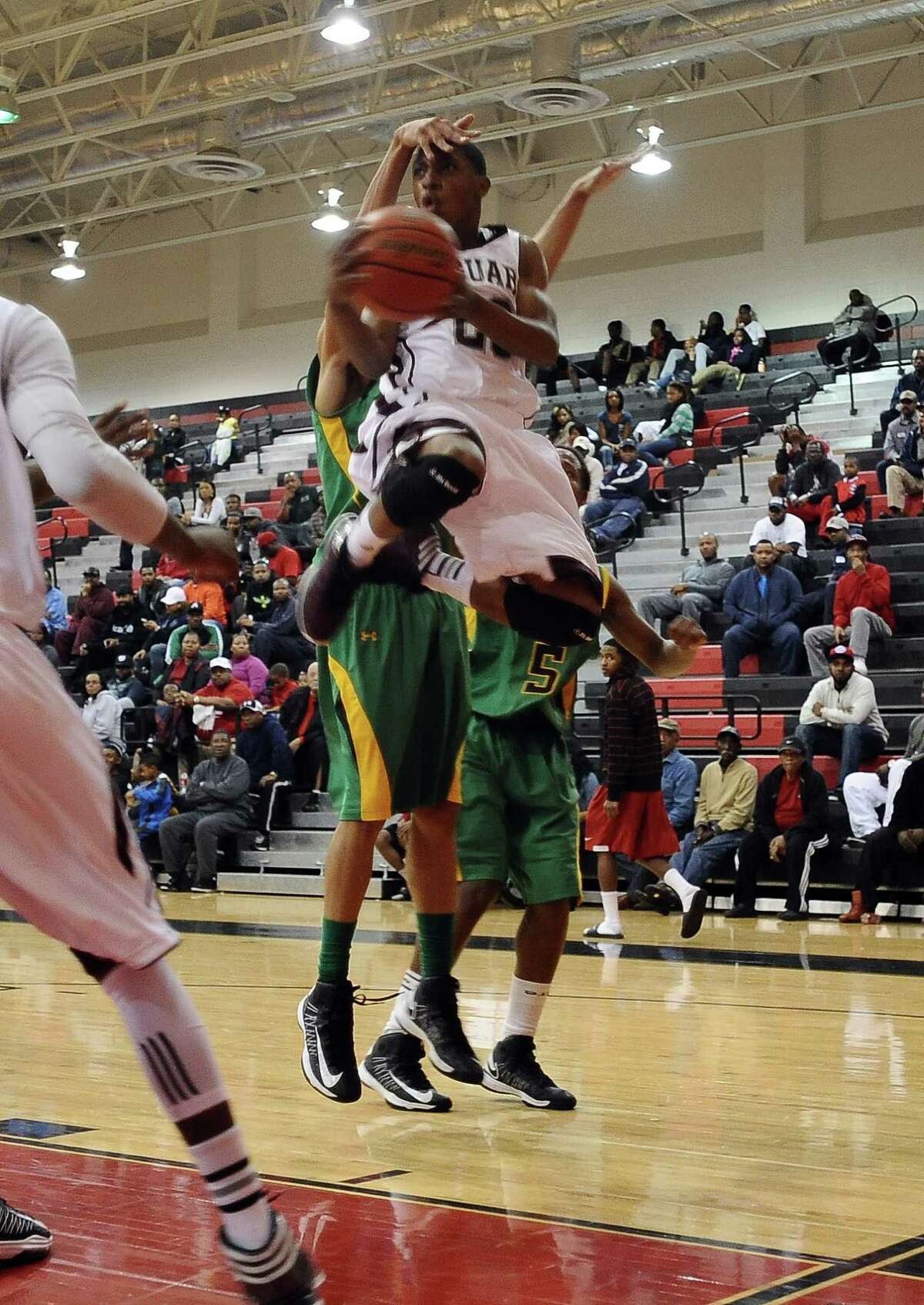 Central wins Gamble Classic semifinal