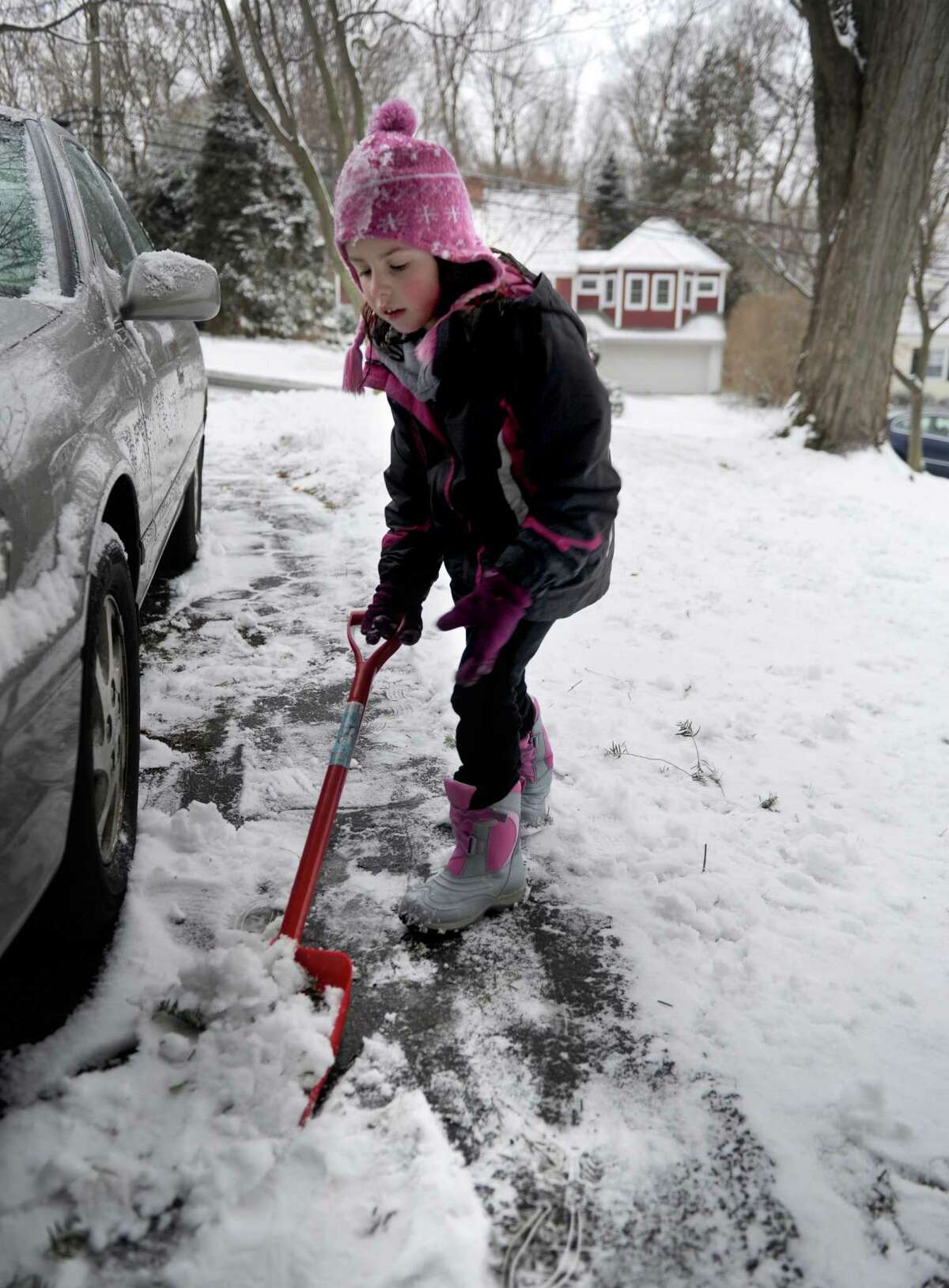 Snow falls across state