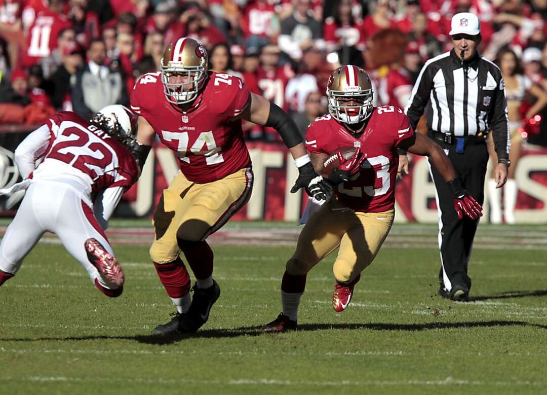 Kaepernick, Crabtree help 49ers by Cards