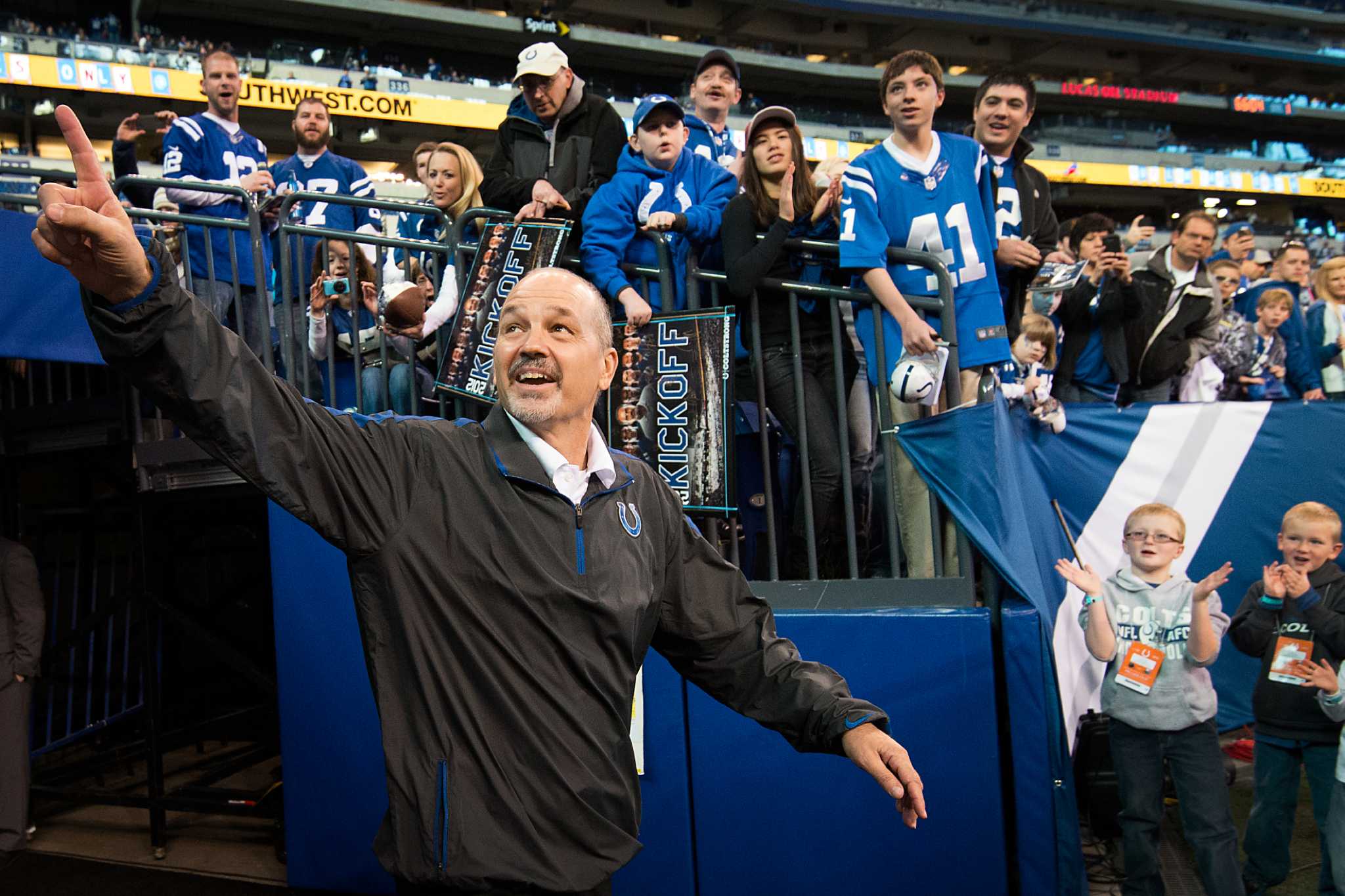 Colts gift wrap special win for Pagano