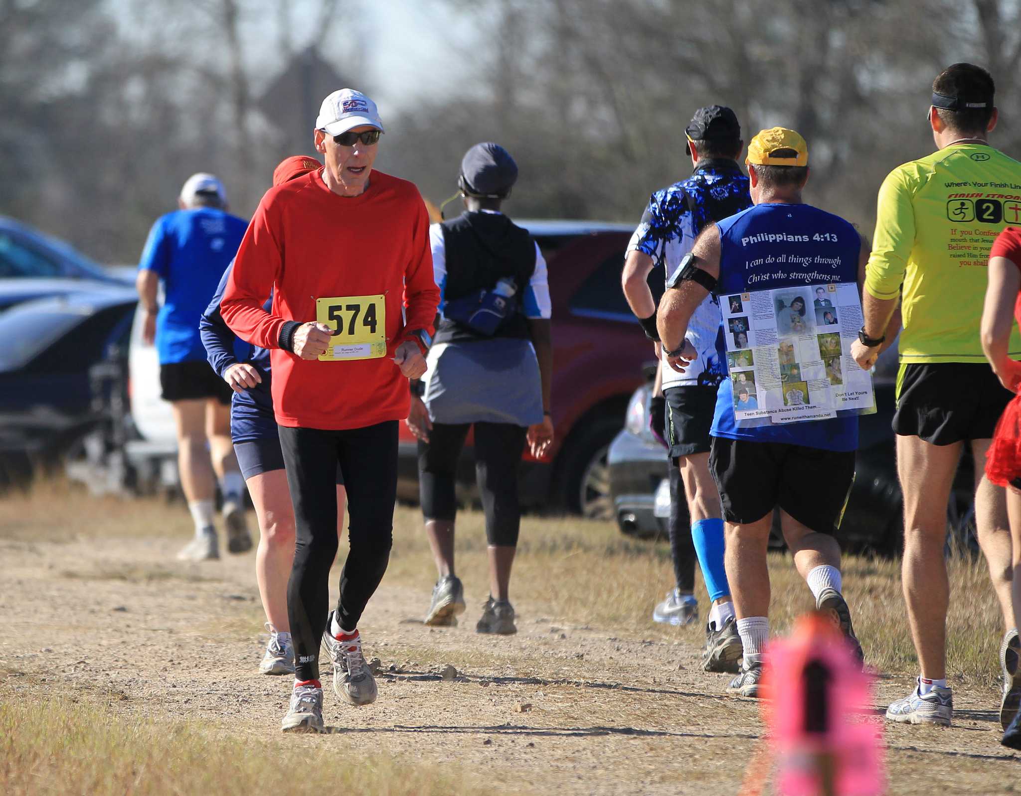 'Runnerdude,' 71, to hit 1,000-marathon milestone today