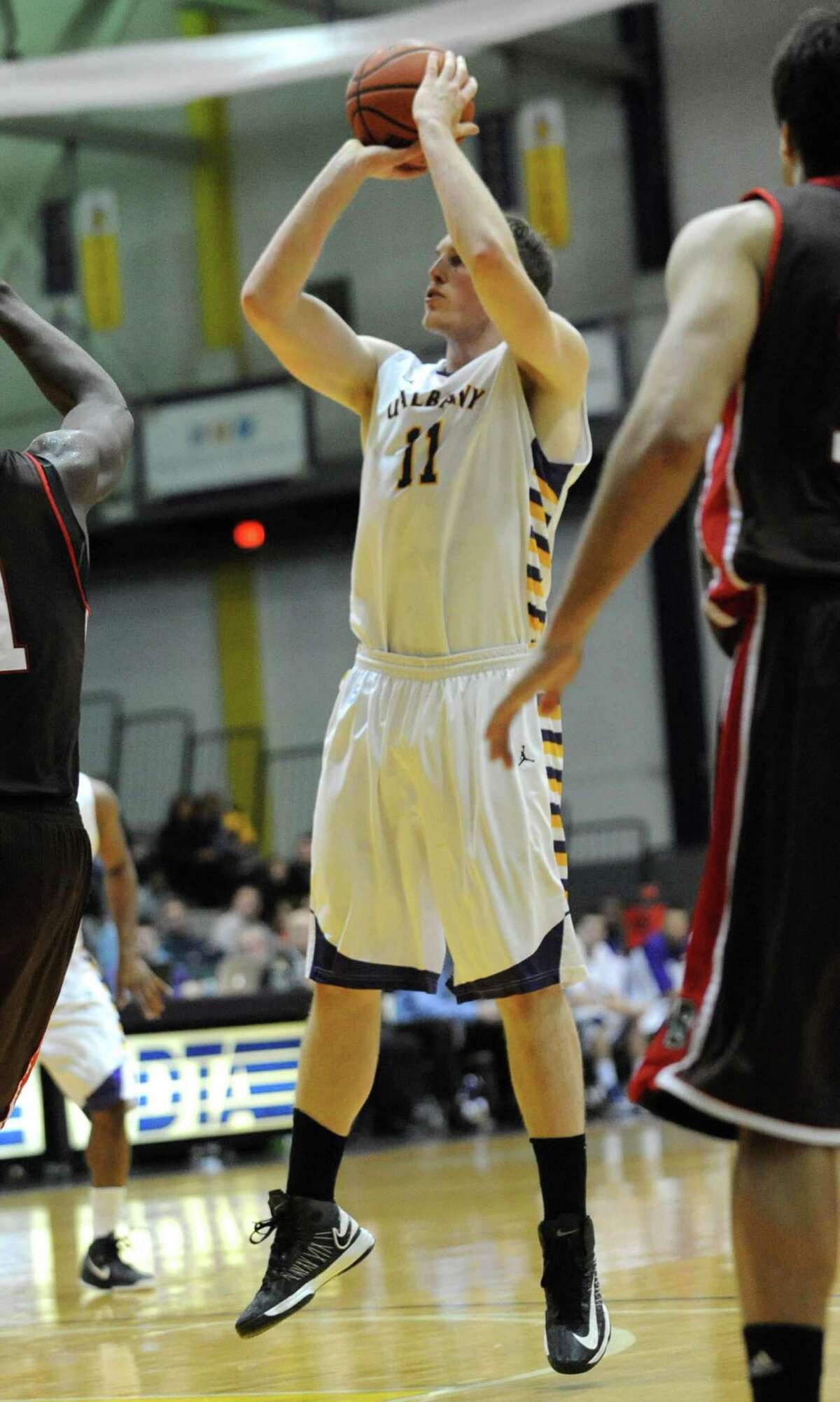 Danes find way to win again