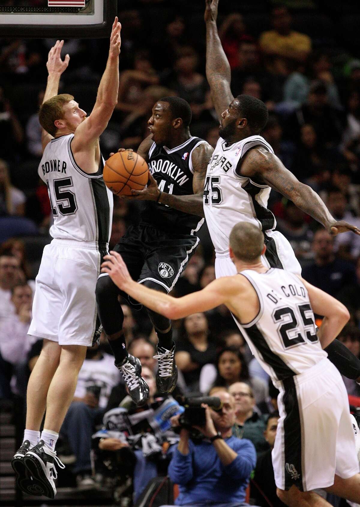 Old friend can only watch as Spurs go on percolating