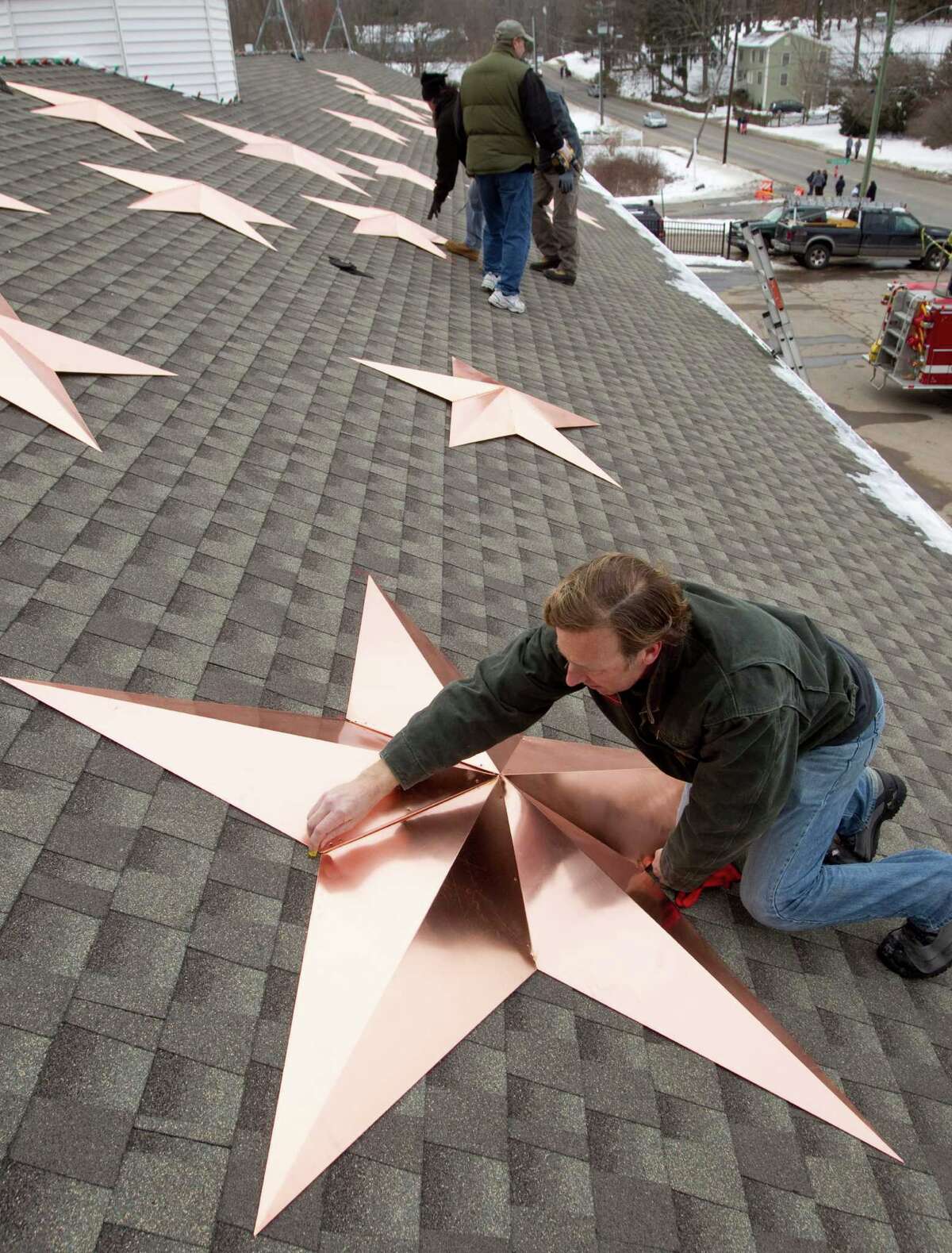 Stars rise on firehouse in Newtown