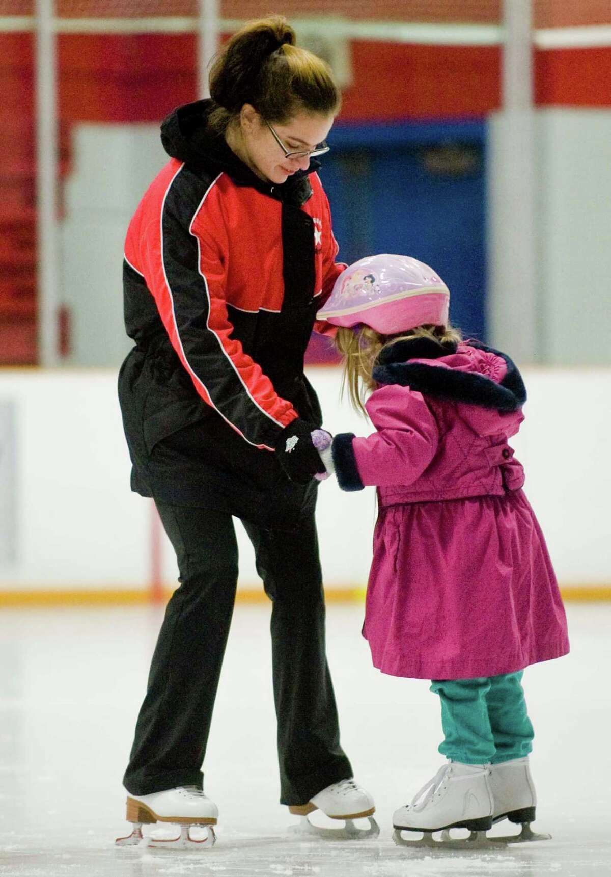 Kids learn to skate