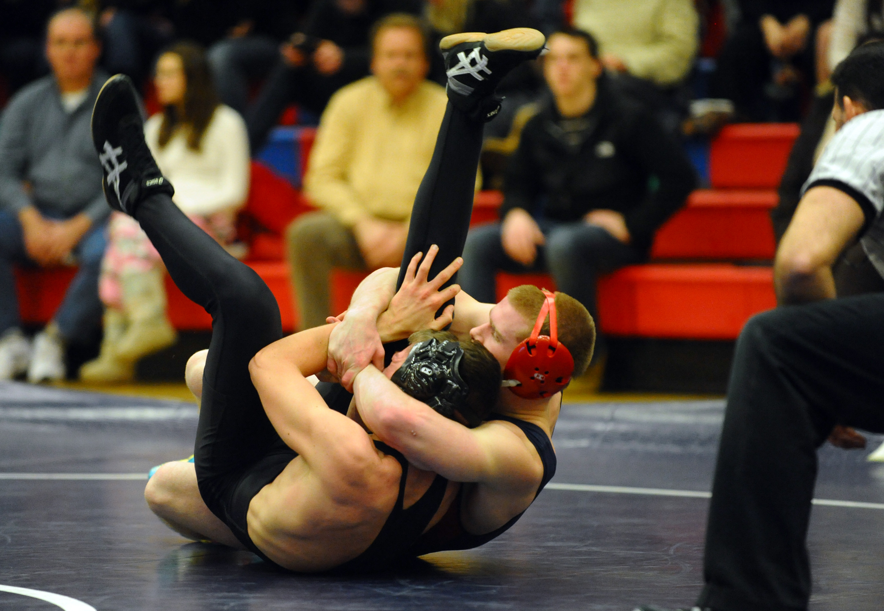Thursday's high school roundup: Foran wrestlers top Law; Ludlowe wins ...