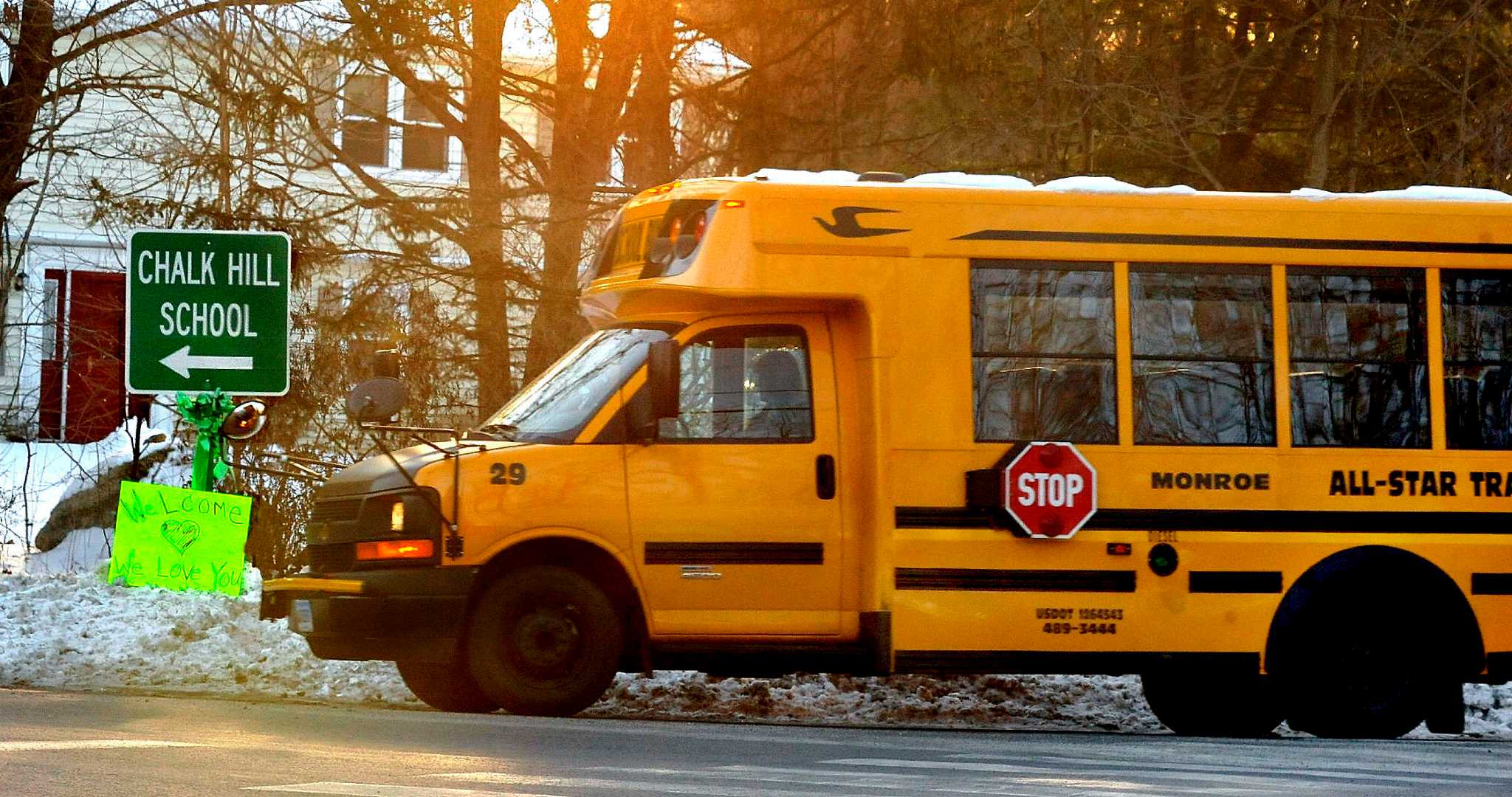 Sandy Hook students back to school full time