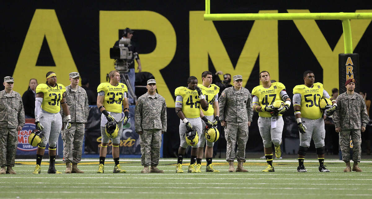 Army looking to recruit more minorities to become officers