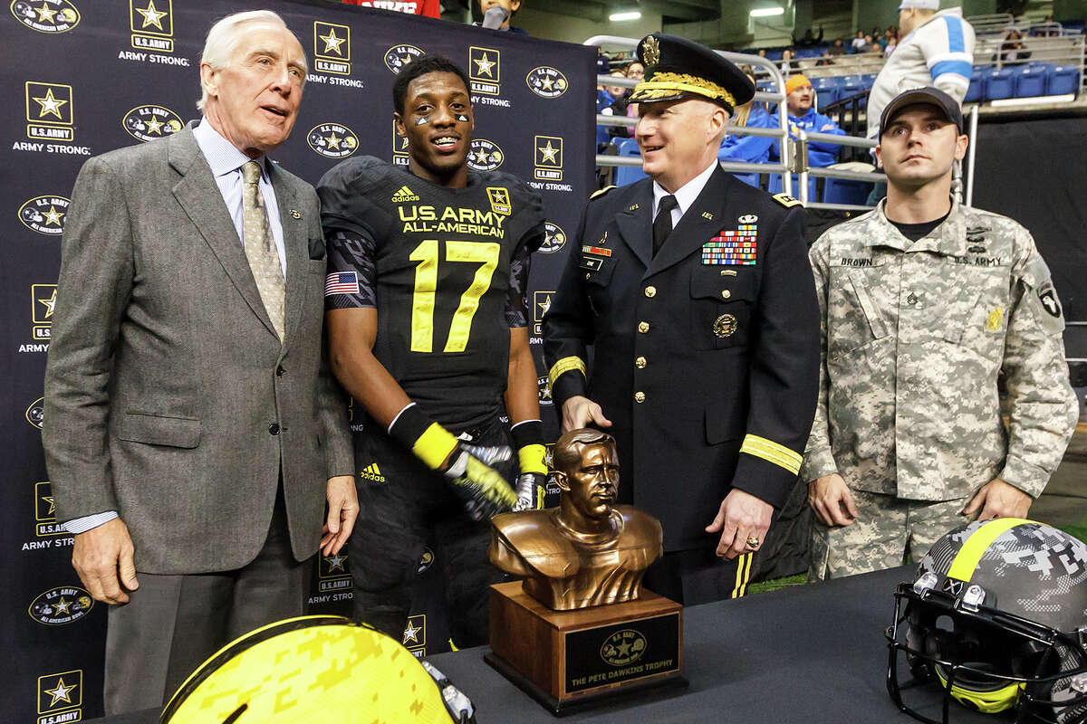 Army looking to recruit more minorities to become officers