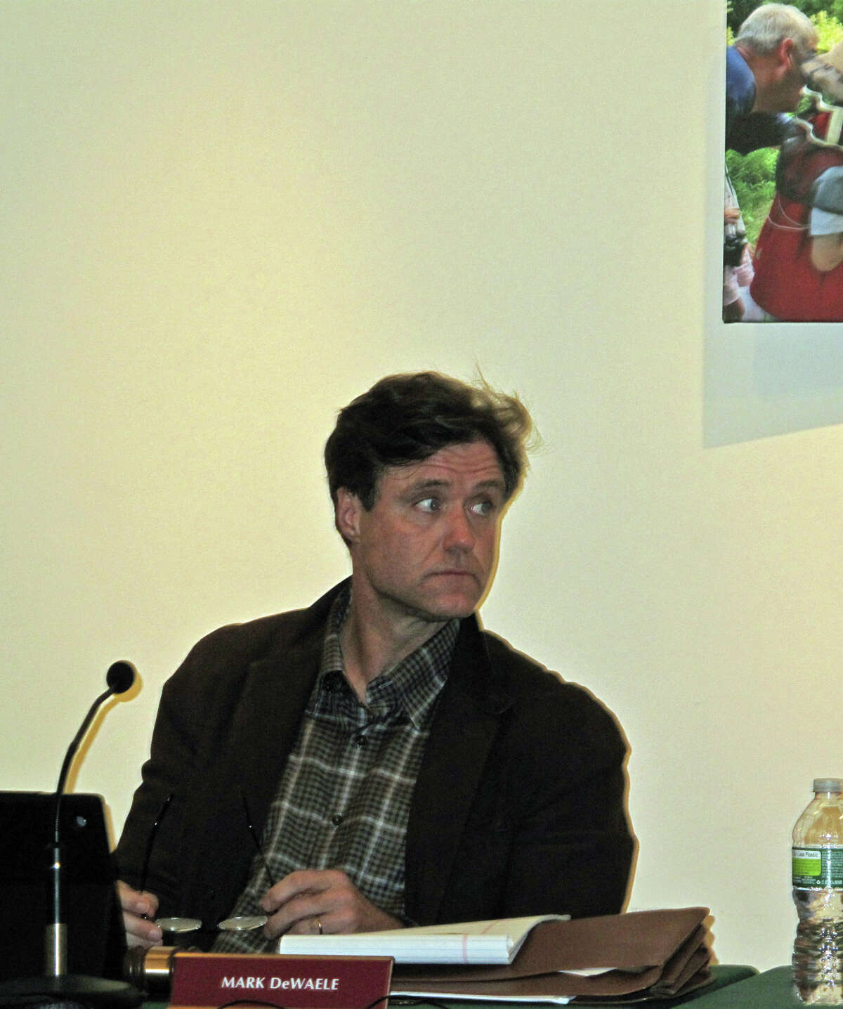 New Canaan Town Council decides replacement process for open seat