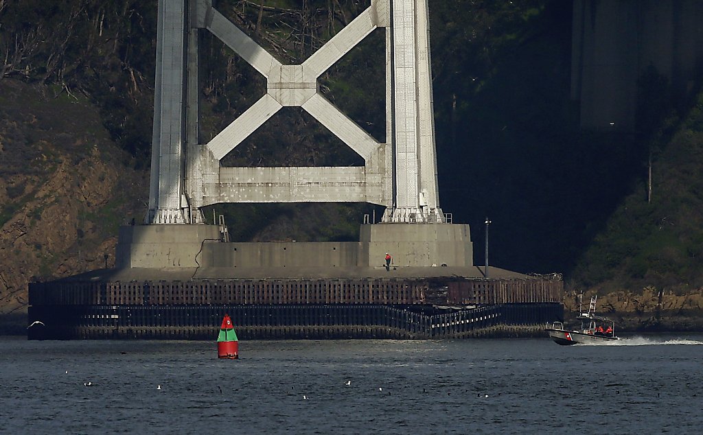 Tanker hits Bay Bridge - probe begins