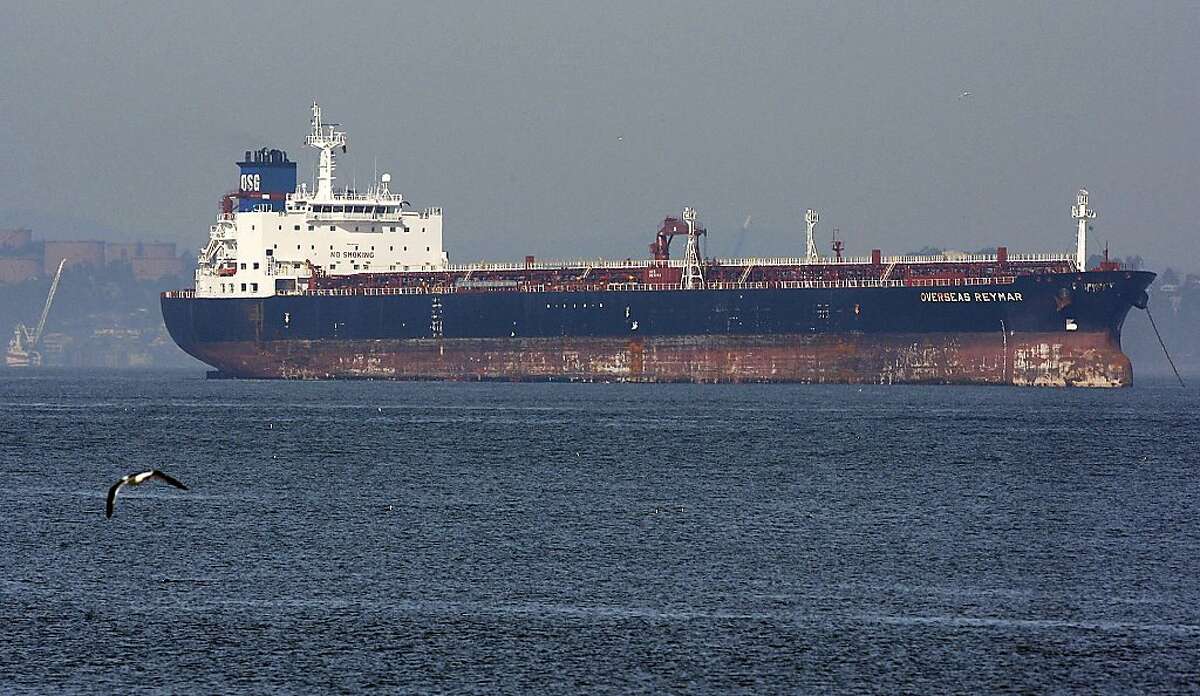 Tanker hits Bay Bridge - probe begins