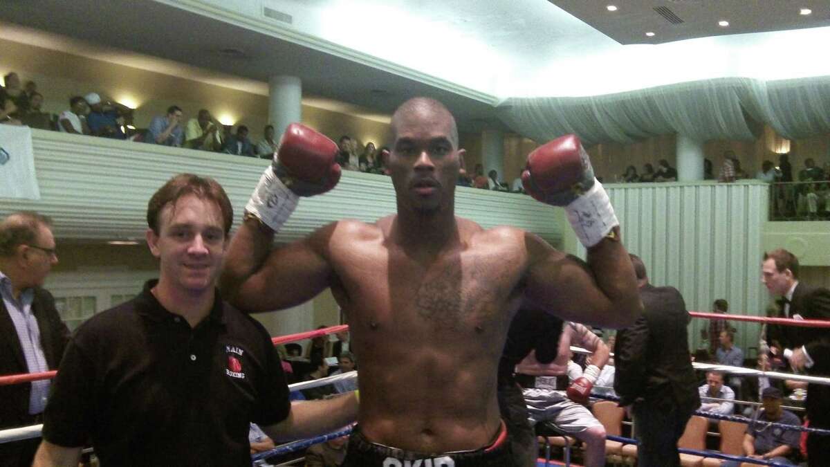 Boxing: Scott, Prograis headline local card