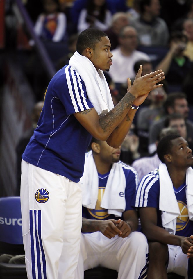 Bazemore leads Warriors in spirit