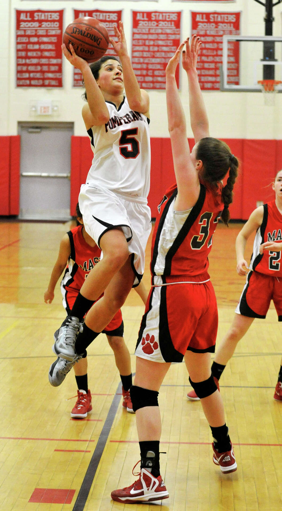 Holness, Pomperaug girls basketball team run away from Masuk, stay perfect