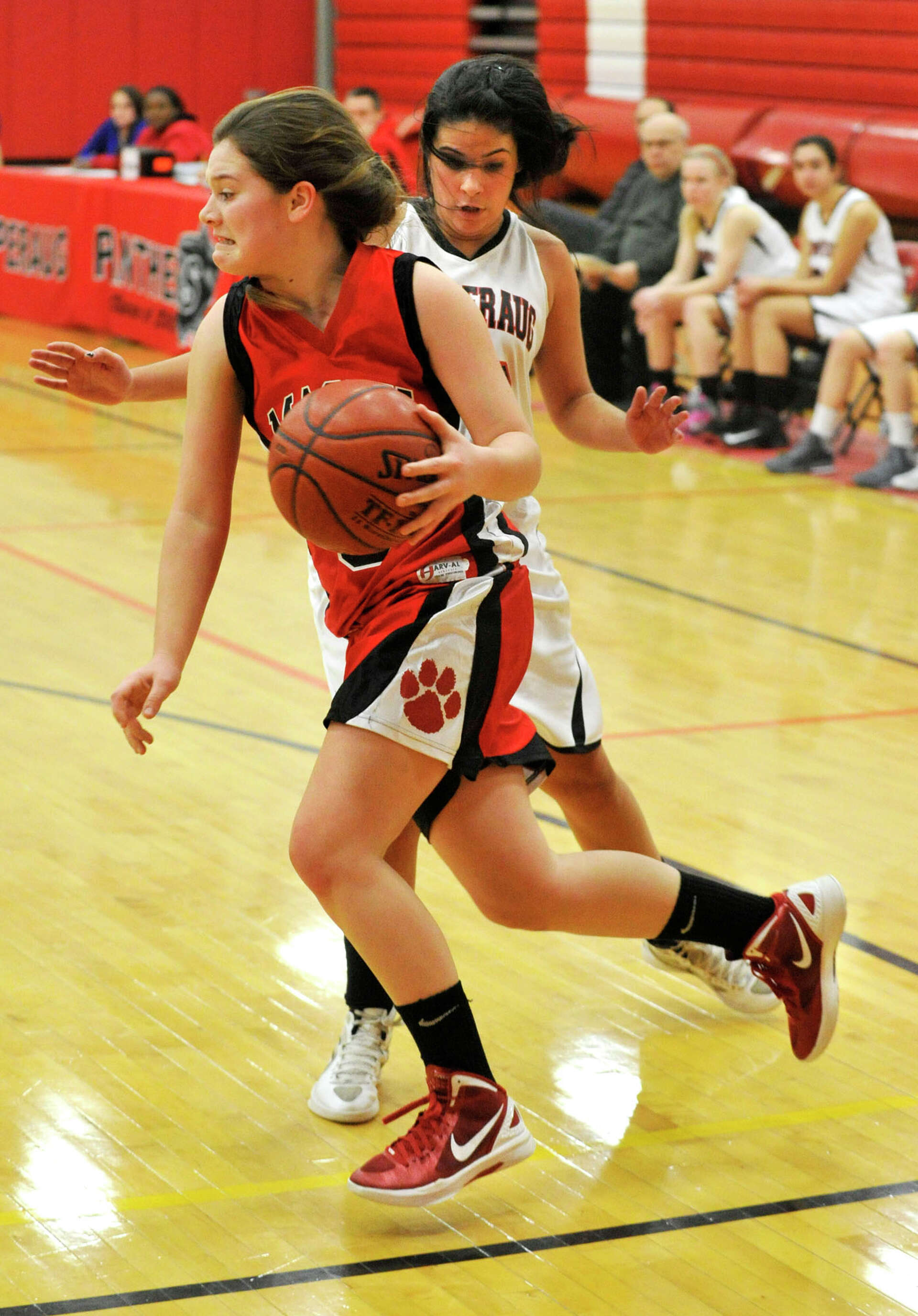 Holness, Pomperaug girls basketball team run away from Masuk, stay perfect
