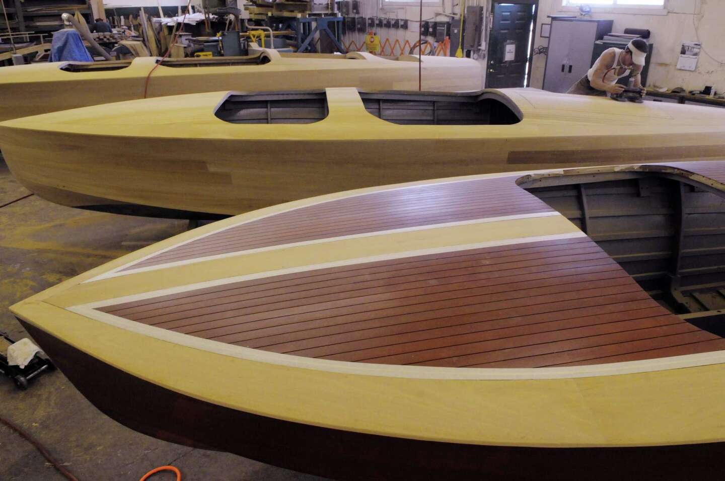 Boat maker charts a relocation