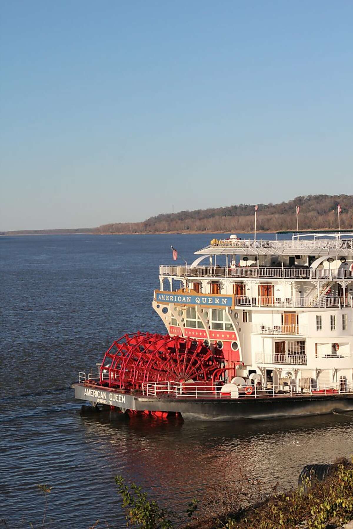 Riverboat revival: Steamer explores past on the Mississippi current