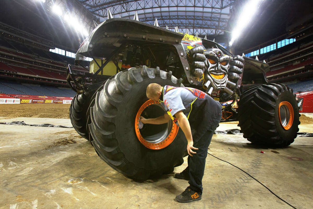 Monster Jam marks 20th anniversary in Alamodome