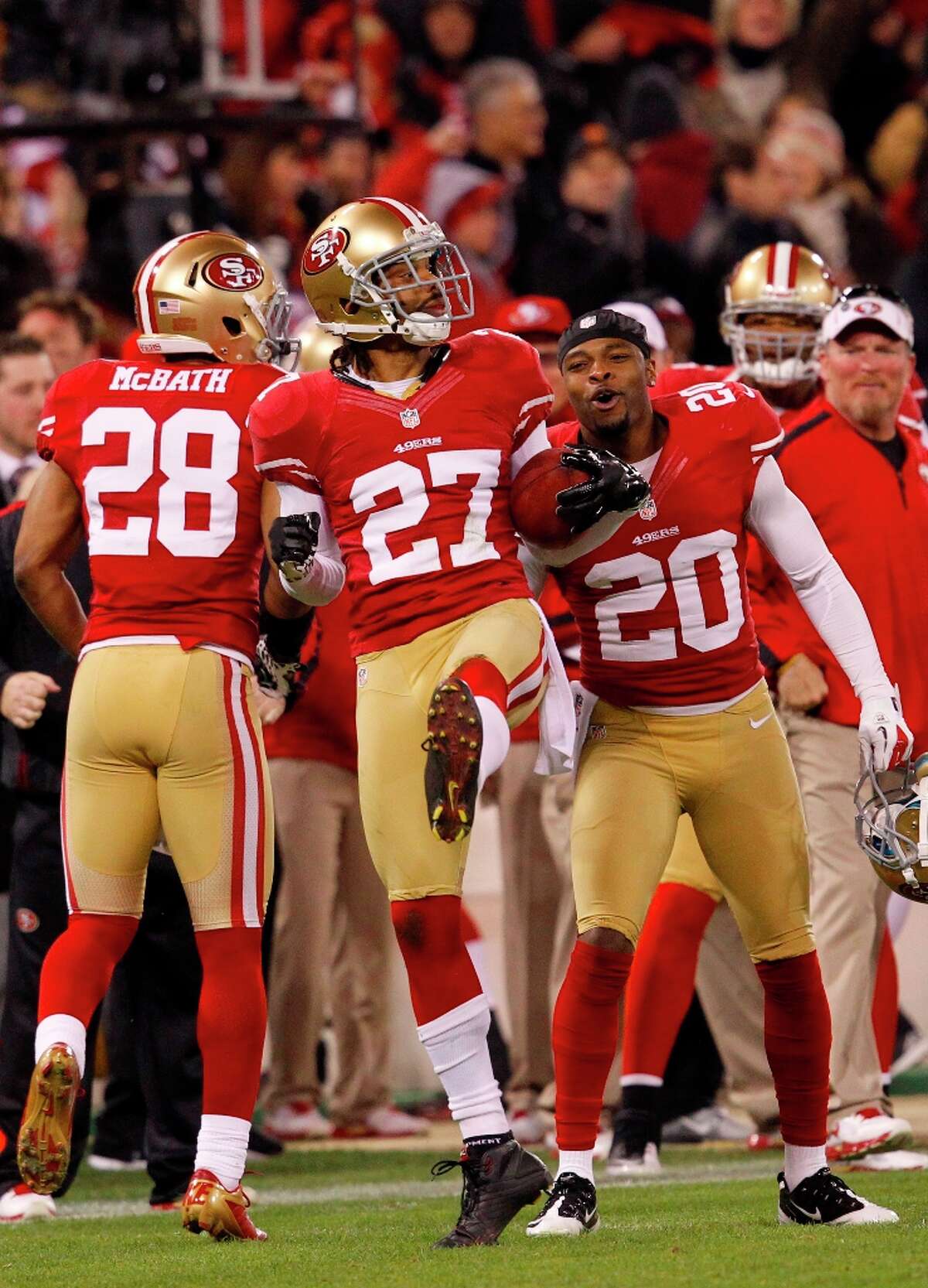 SF 49ers run all over Packers, 45-31