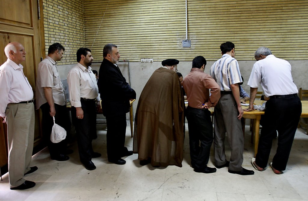 Iran quashes debate on presidential race