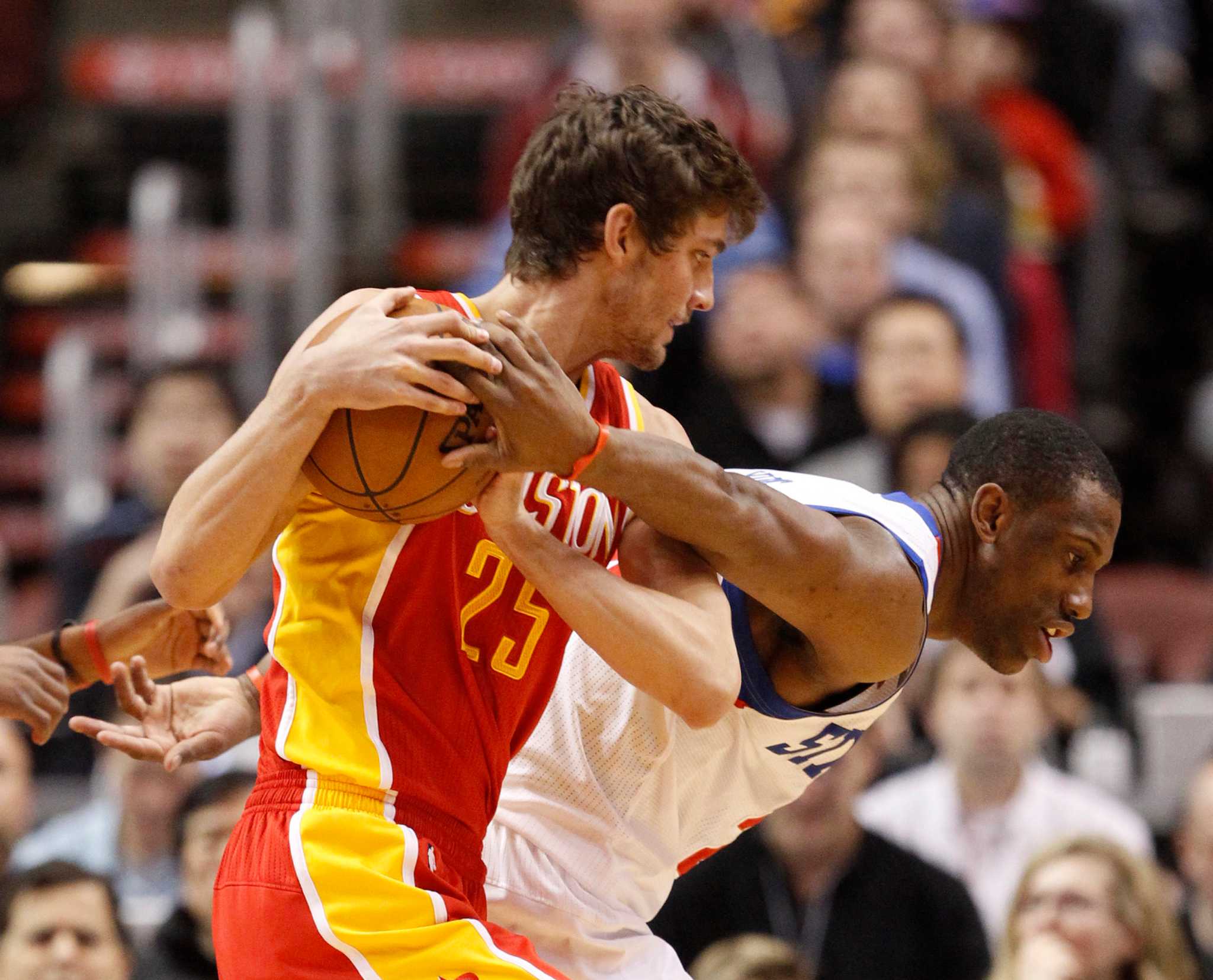 Rockets struggle with usual issues during losing streak